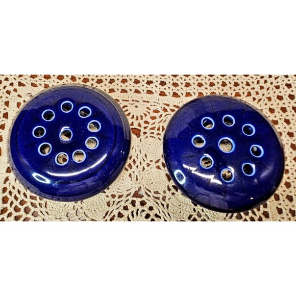 Unmarked | Accents | Pair Of 9 Hole Pottery Round Cobalt Blue Floral ...
